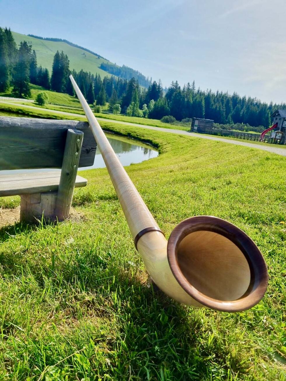 Über uns | Alphorn Rieger - Alphörner und Holzmundstücke